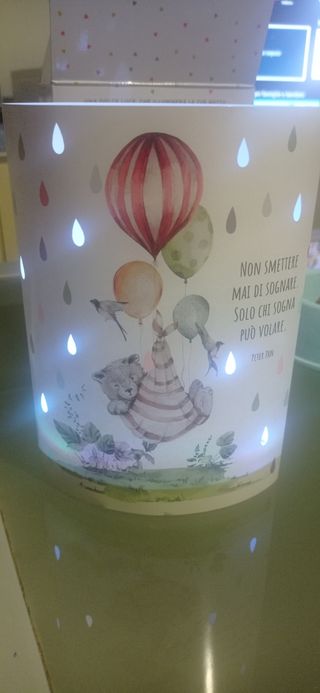 Lampada in carta con luce led