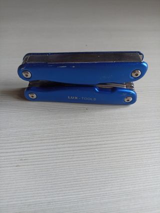 Coltello multifunzione