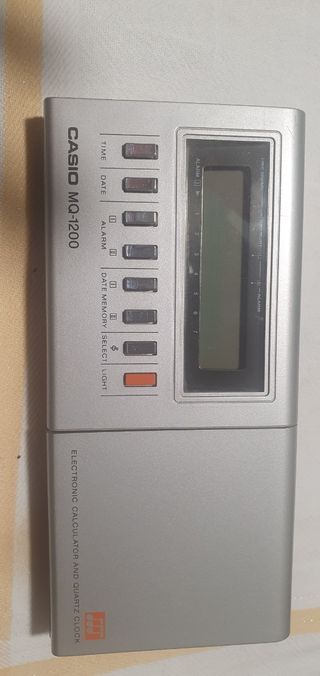 Sveglia-calcolatrice Casio MQ-1200