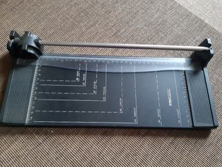 TAGLIERINA PER CARTA