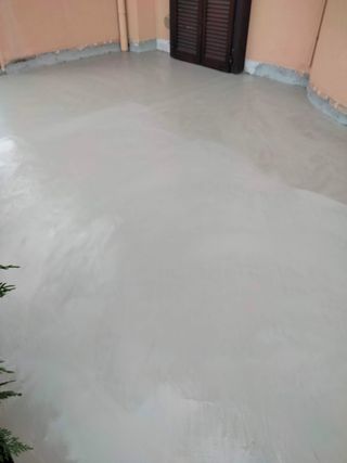 Levigatrice per massetto sabbia e cemento.