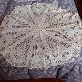 Tappeto tavola uncinetto