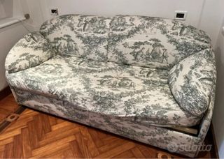 divano con letto sotto foderato