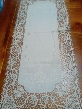 Striscia Burano tutta ricamata a mano