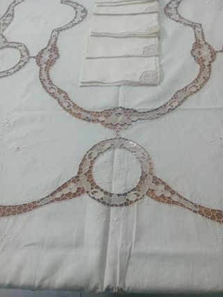 Tovaglia Burano tutta a mano con tovagli