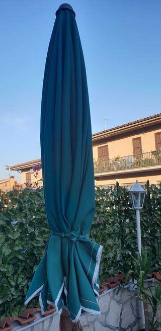 OMBRELLONE da sole CON STRUTTURA COMPLETAMENTE IN