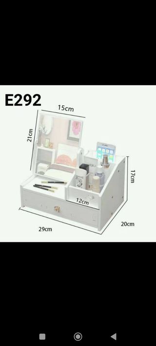 Portatrucco con specchio e cassetti