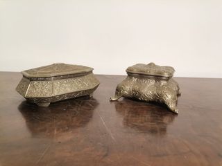 coppia di portagioie in peltro.