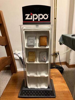 Espositore zippo nuovo