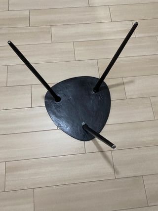 Tavolino metallico da salotto marrone scuro