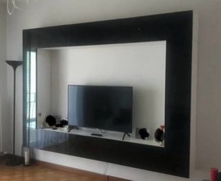 Parete soggiorno Chateax d’Ax