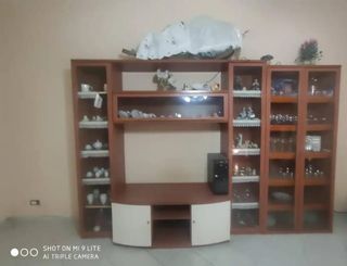 Soggiorno con vetrine