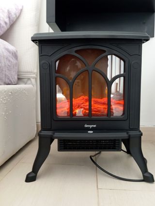 Stufetta elettrica con effetto fiamma