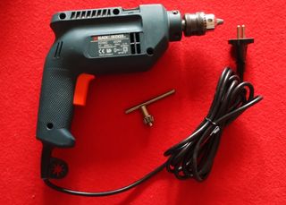 Trapano a percussione Black & Decker