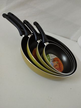 Set 4 padelle antiaderenti saltapasta