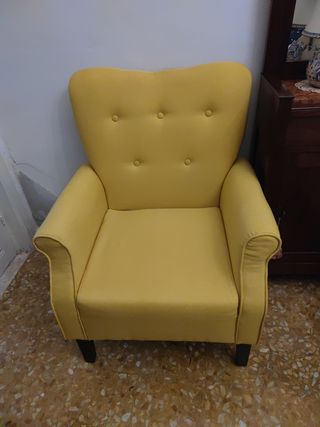 Poltrona salotto in stoffa gialla