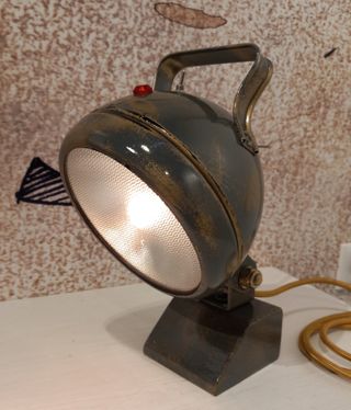 Faro epoca jeep lampada scrivania