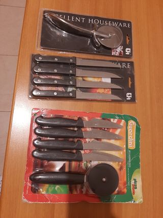 Due set coltelli e taglia pizza