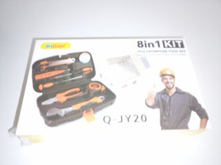 Set utensili 8 pezzi in uno