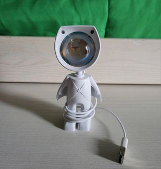 luce led astronauta tramonto