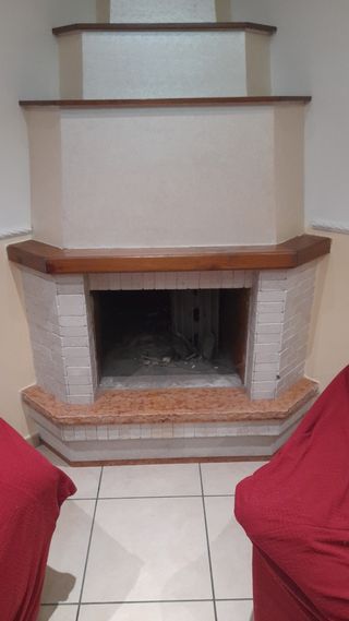 Camino ad angolo rivestito