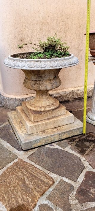 Fioriera in cemento