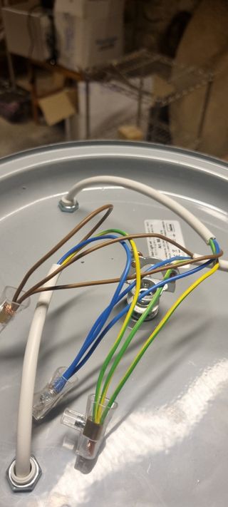 Lampadario a cuori in ferro