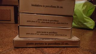 Set di piatti in porcellana