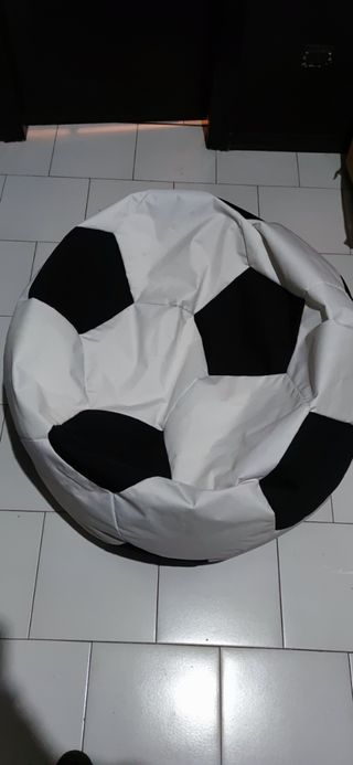 Pouf a forma di pallone da calcio