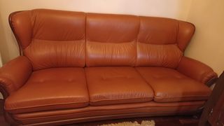 Divano pelle e due poltrone