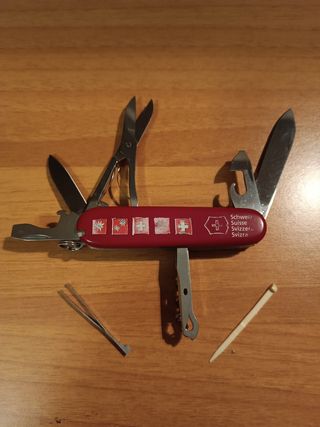 Victorinox 🇨🇭 Climber Swisse flags