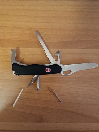 Victorinox 🇨🇭 trailmaster multiuso