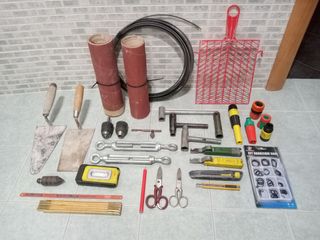 Attrezzi lavoro utensili accessori