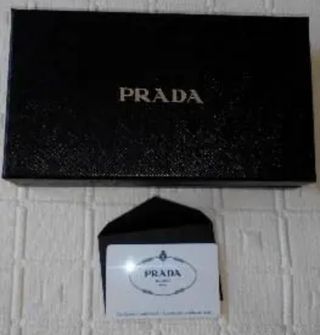 Scatola Prada