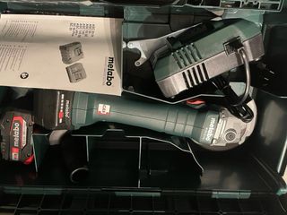 smerigliatrice flex a batteria metabo