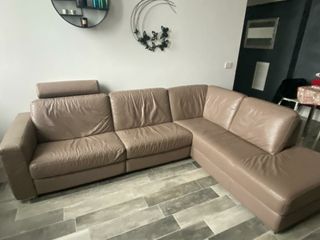 DIVANO IN PELLE
