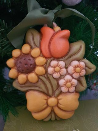 Formella Thun mazzo di fiori media