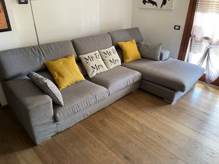 Divano 4 posti con penisola