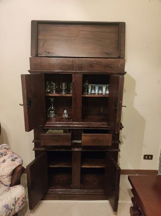 Mobile bar in legno massello