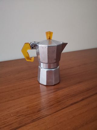 Caffettiera gialla ☕