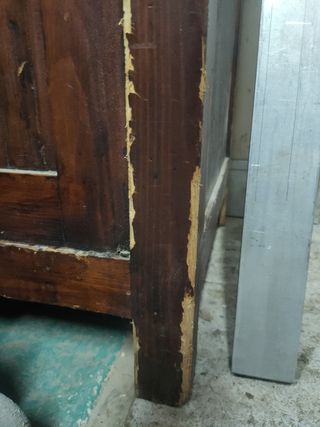 Vetrina anni 50 sportelli intagliati