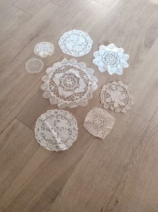 8 centrini cuciti a mano vintage