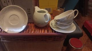 Set tazze e teiera