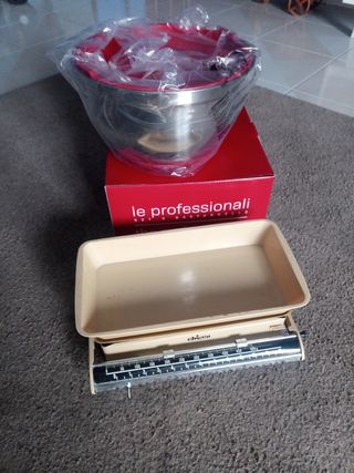 2 articoli diversi da cucina