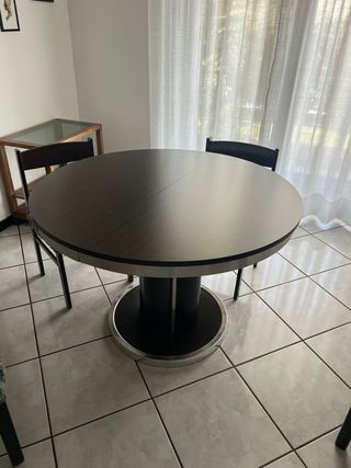 Tavolo apribile e sedie