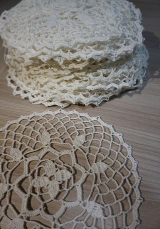 Centrini fatti a mano