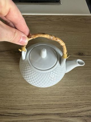Teiera in porcellana