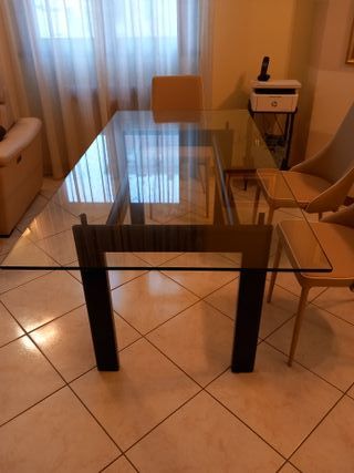 tavolo di cristallo