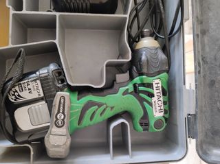 Avvitatore a impulsi Hitachi wh14DL