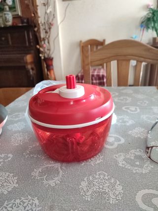 Quickscef Tupperware